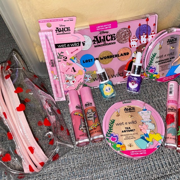 wet n wild | Makeup | Alice In Wonderland Limited Edition Makeup Bundle ...